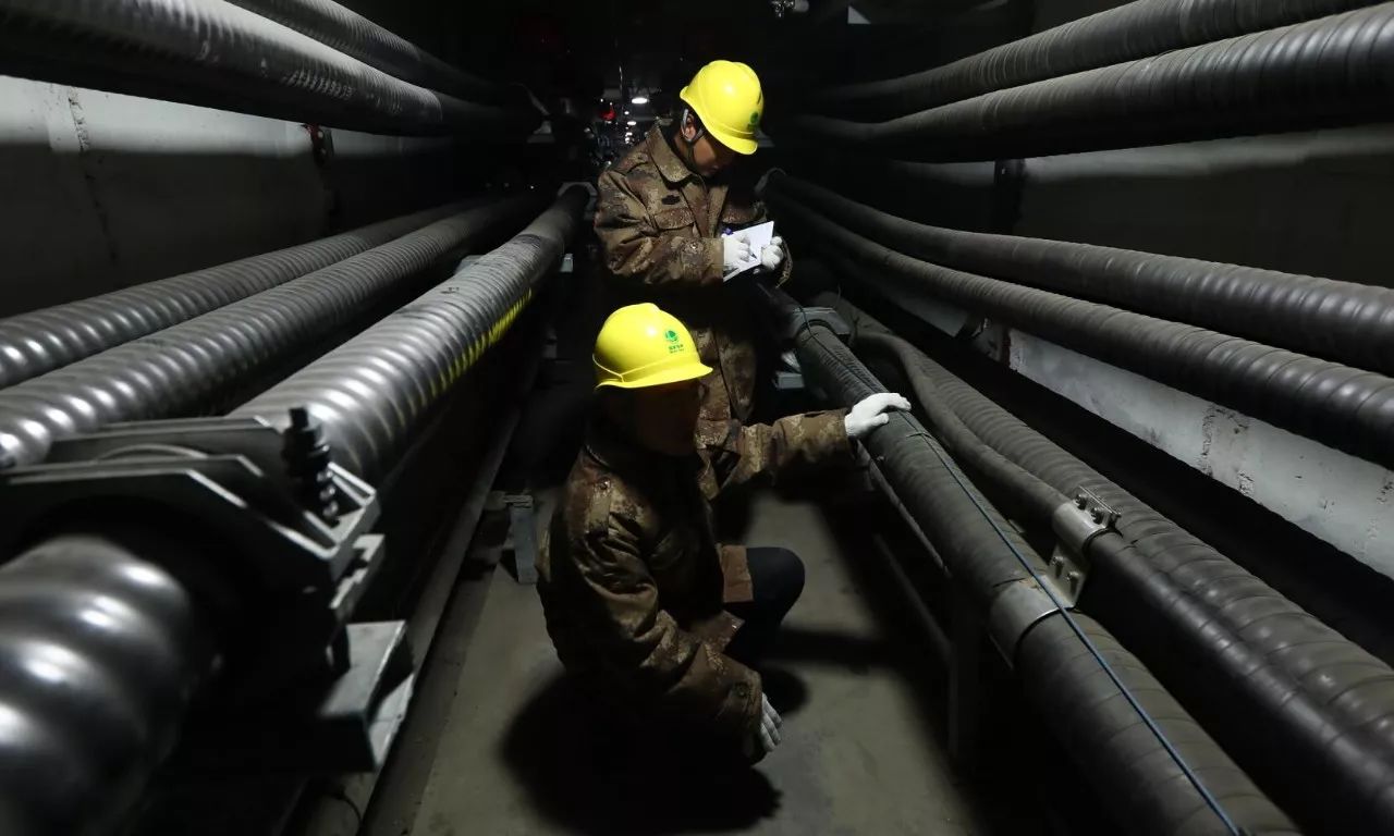 Comparing Underground Cable and Overhead Cable - Qrunning is ...